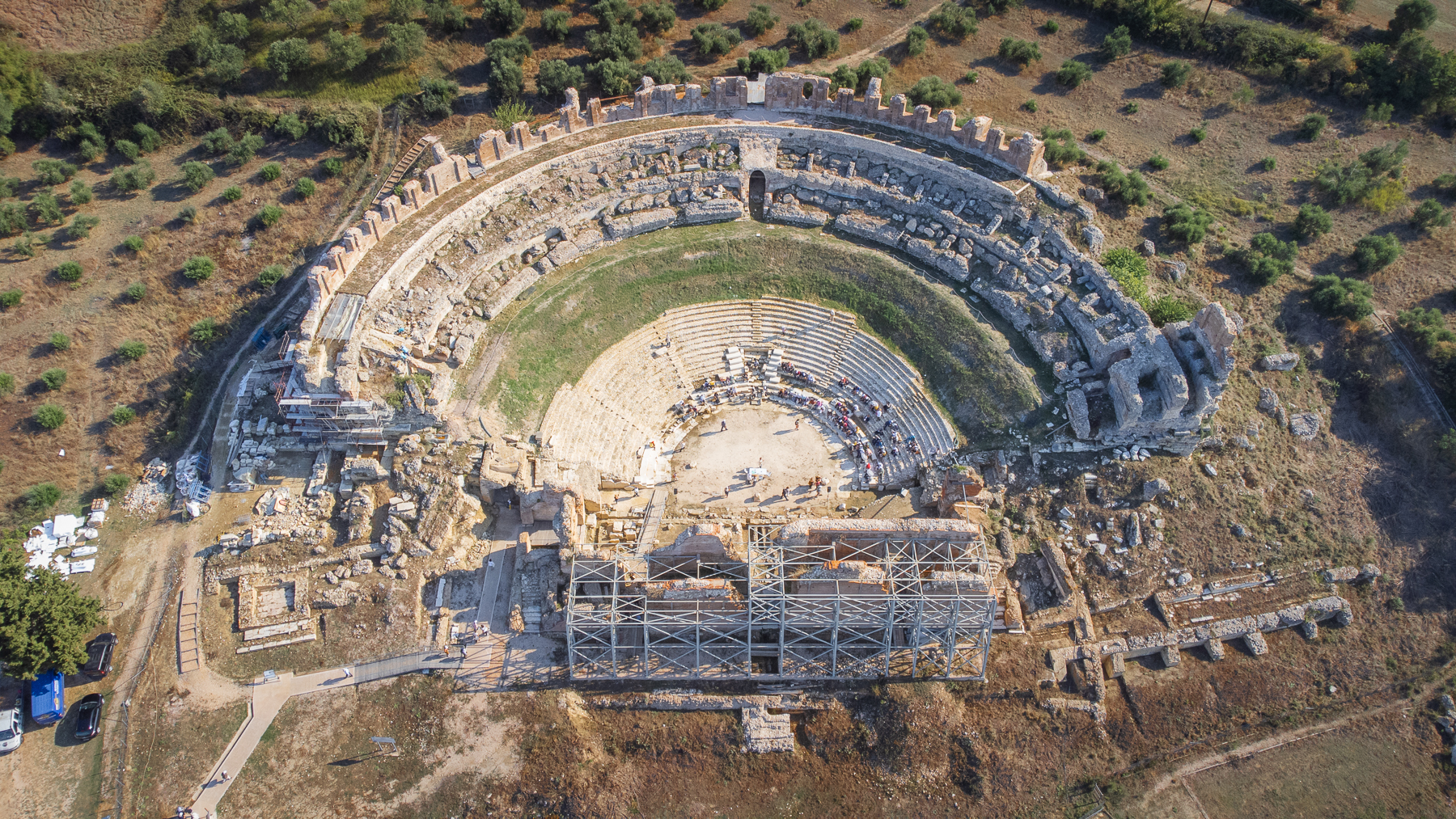 OI ΕΚΠΛΗΞΕΙΣ Το Μεγάλο Θέατρο της Νικόπολης - Μέγαρο Μουσικής Αθηνών